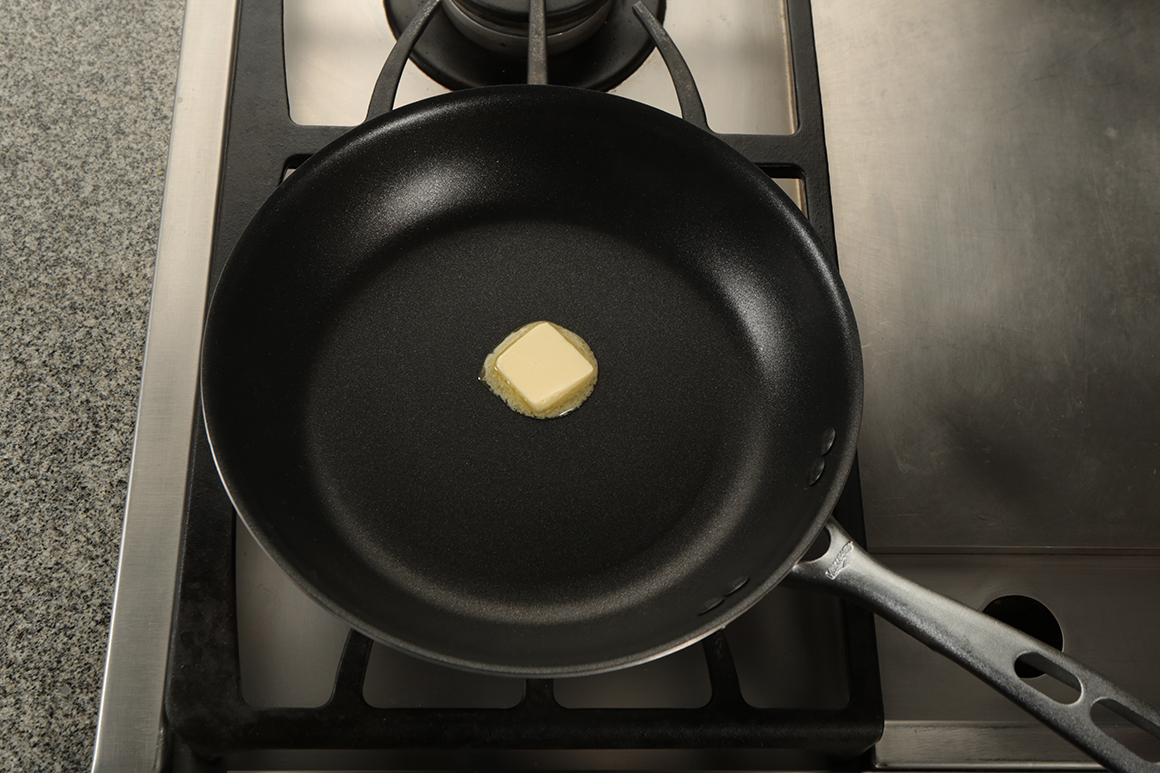 How to Fry the Perfect Egg - Eggs.ca