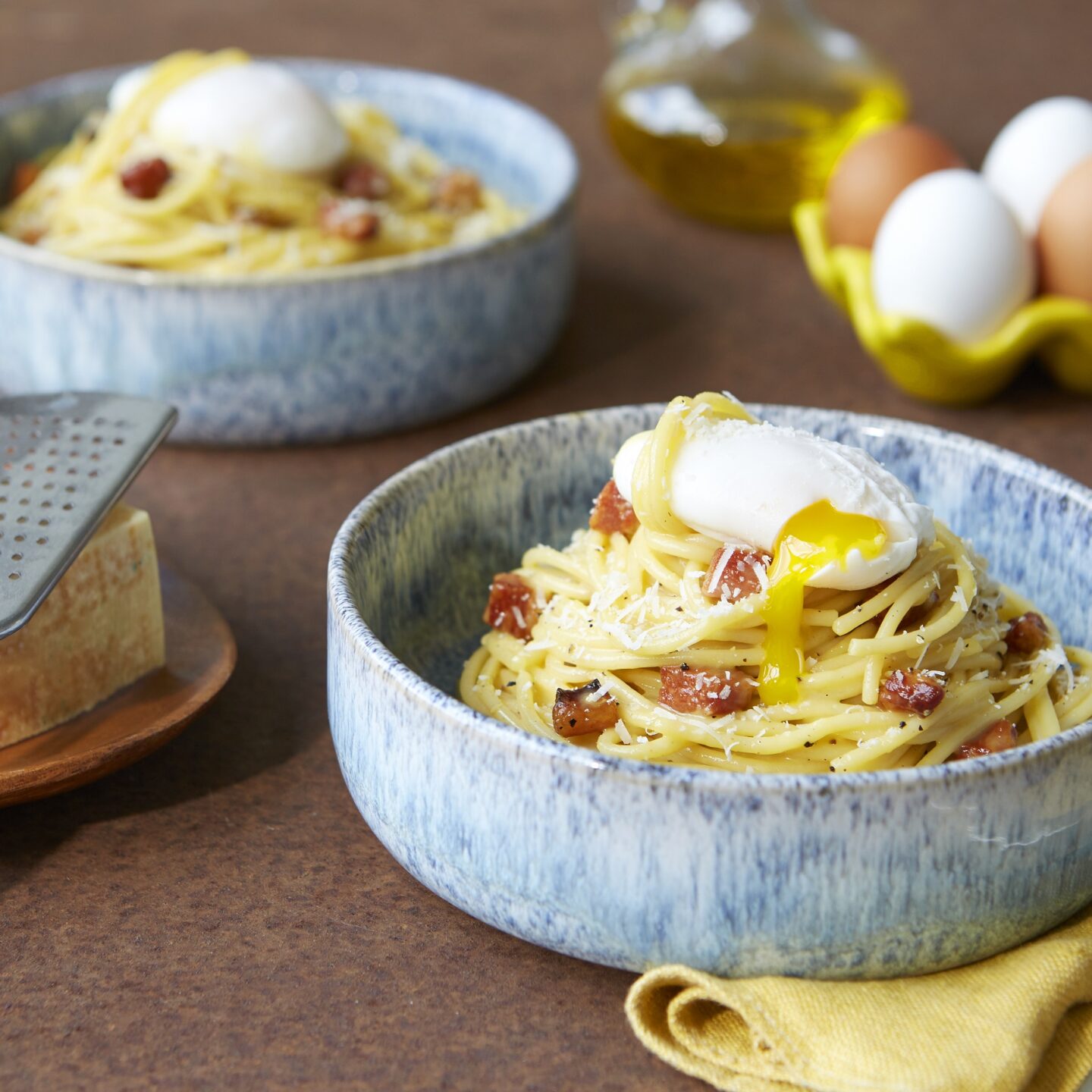 Creamy Pasta with Ham, Peas and Poached Eggs - Eggs.ca