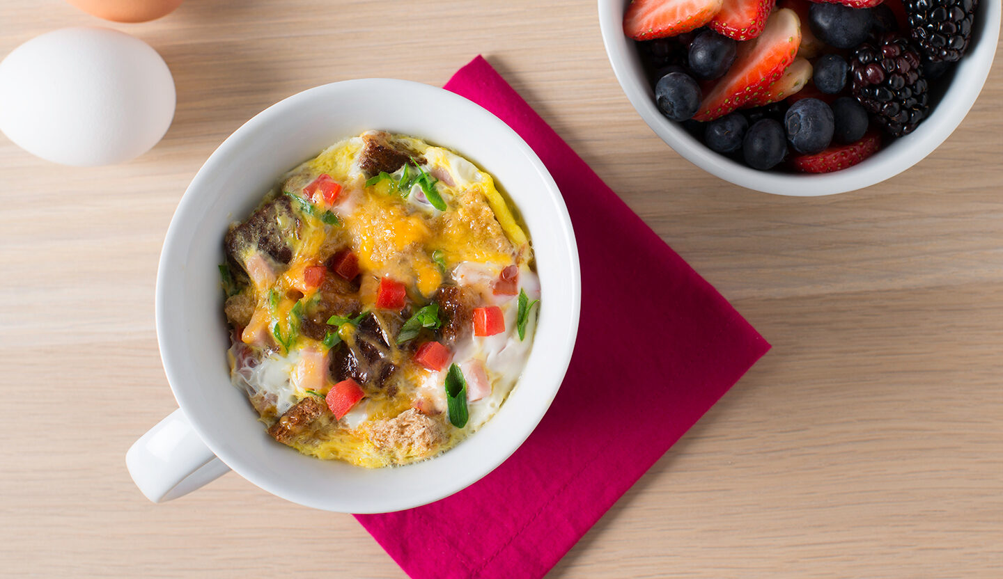 Perfect Microwaved Eggs - Eggs.ca