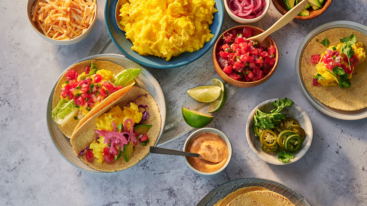 Scrambled Egg Tacos with Chili Lime Crema - Eggs.ca