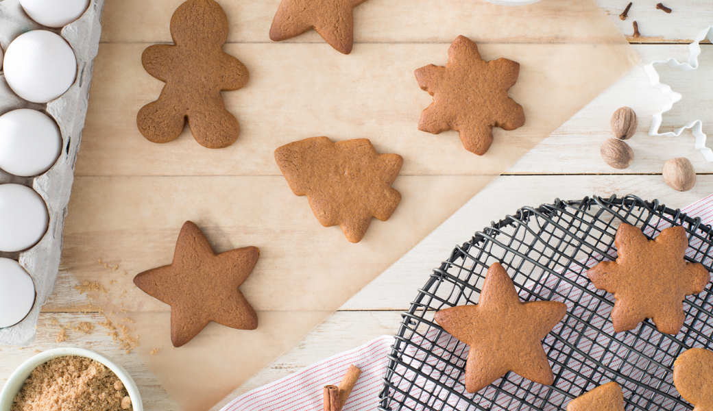 Gingerbread Cookies - Eggs.ca
