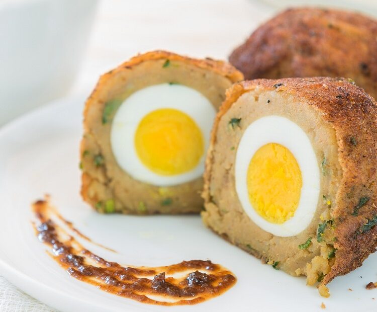 Tikka Egg Naan Wrap - Eggs.ca