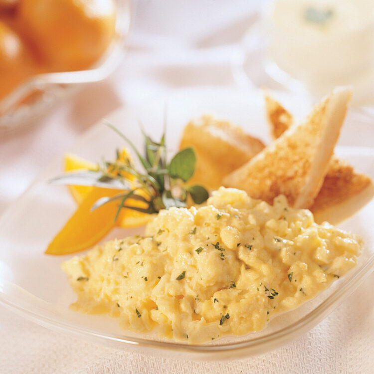 What Is The Difference Between Hard And Soft Scrambled Eggs? - Eggs.ca