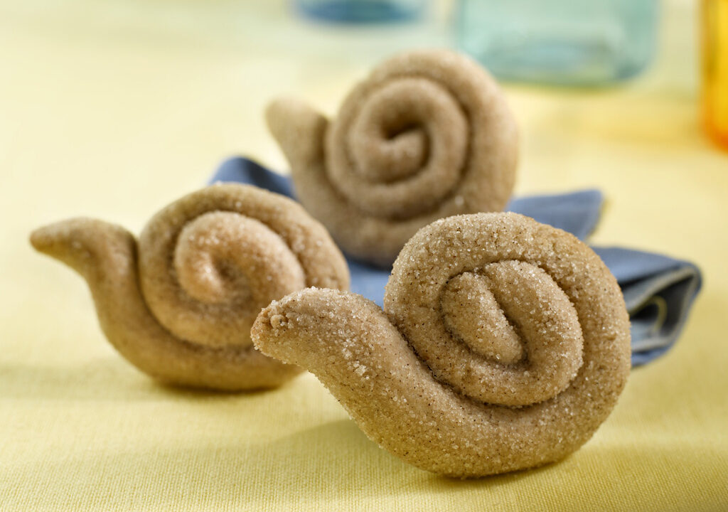 Cinnamon Snail Cookies - Eggs.ca
