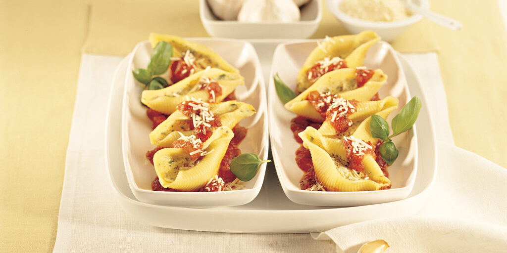 Stuffed Giant Pasta Shells - Eggs.ca