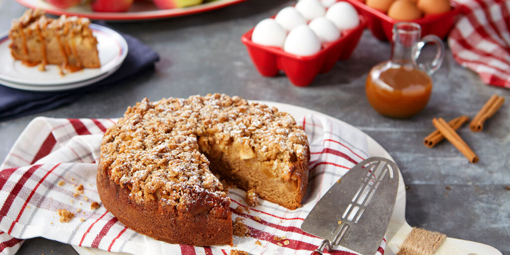 Apple Orchard Crumb Cake - Eggs.ca